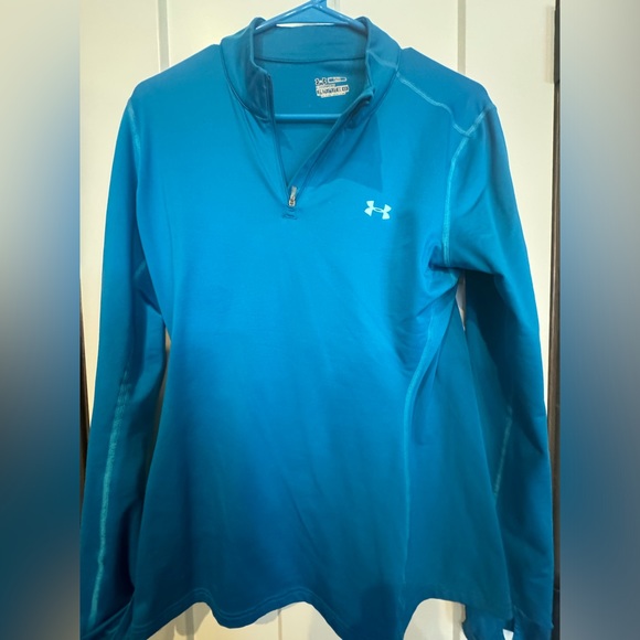 Under Armour | Tops | Womens Undearmour Cold Gear Fitted Top In ...